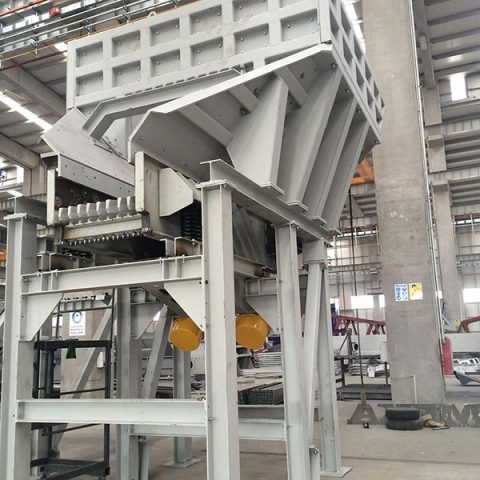 Aggregate feeders | Bulldog Plant and Equipment